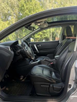 Pelēks Nissan Qashqai 2007 Viļņa, ar dzinēja tilpumu 2.00 L un nobraukumu 302 tūkst. km par 3650 €, foto 7 vietnē AUTOMOTO.COM.LV