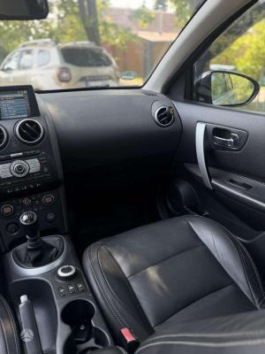 Pelēks Nissan Qashqai 2007 Viļņa, ar dzinēja tilpumu 2.00 L un nobraukumu 302 tūkst. km par 3650 €, foto 11 vietnē AUTOMOTO.COM.LV