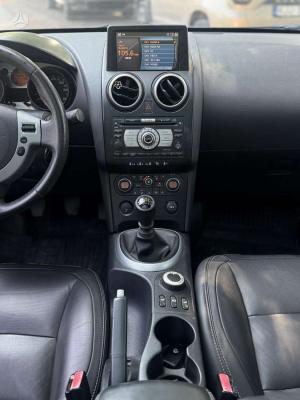 Pelēks Nissan Qashqai 2007 Viļņa, ar dzinēja tilpumu 2.00 L un nobraukumu 302 tūkst. km par 3650 €, foto 12 vietnē AUTOMOTO.COM.LV