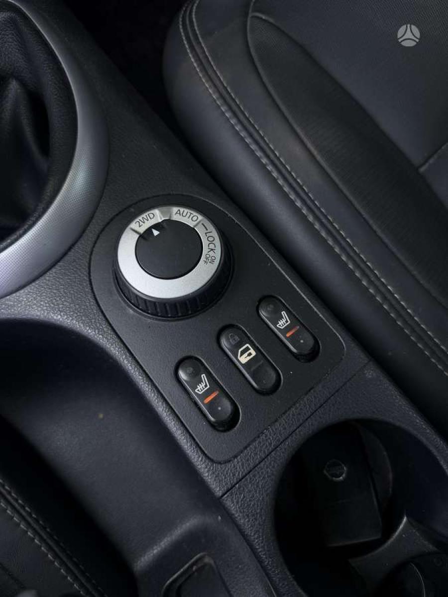Pelēks Nissan Qashqai 2007 Viļņa, ar dzinēja tilpumu 2.00 L un nobraukumu 302 tūkst. km par 3650 €, foto 14 vietnē AUTOMOTO.COM.LV