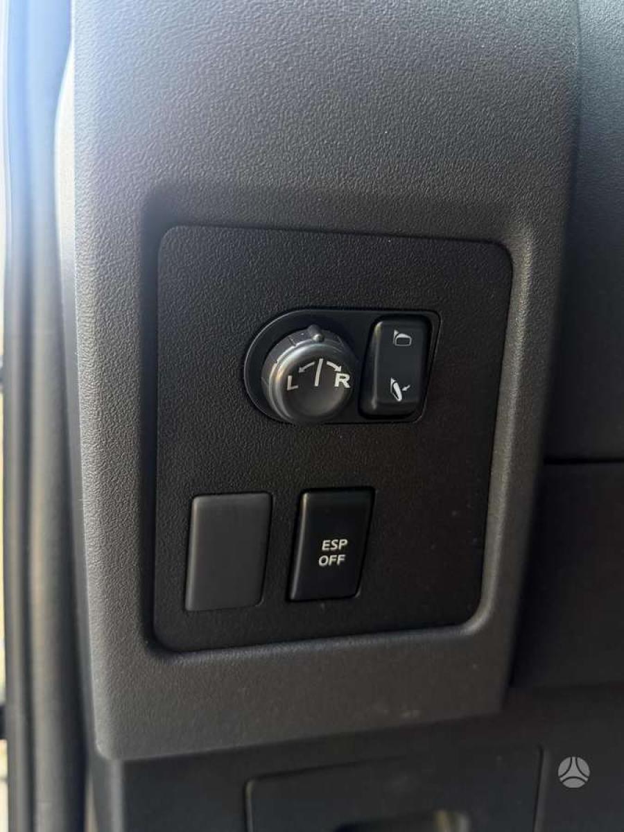Pelēks Nissan Qashqai 2007 Viļņa, ar dzinēja tilpumu 2.00 L un nobraukumu 302 tūkst. km par 3650 €, foto 19 vietnē AUTOMOTO.COM.LV