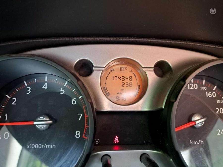 Grey Nissan Qashqai 2007 in Kaunas, with an engine capacity of 2.00 L and mileage of 174 thousand km for 3300 €, photo 4 on AUTOMOTO.COM.LV