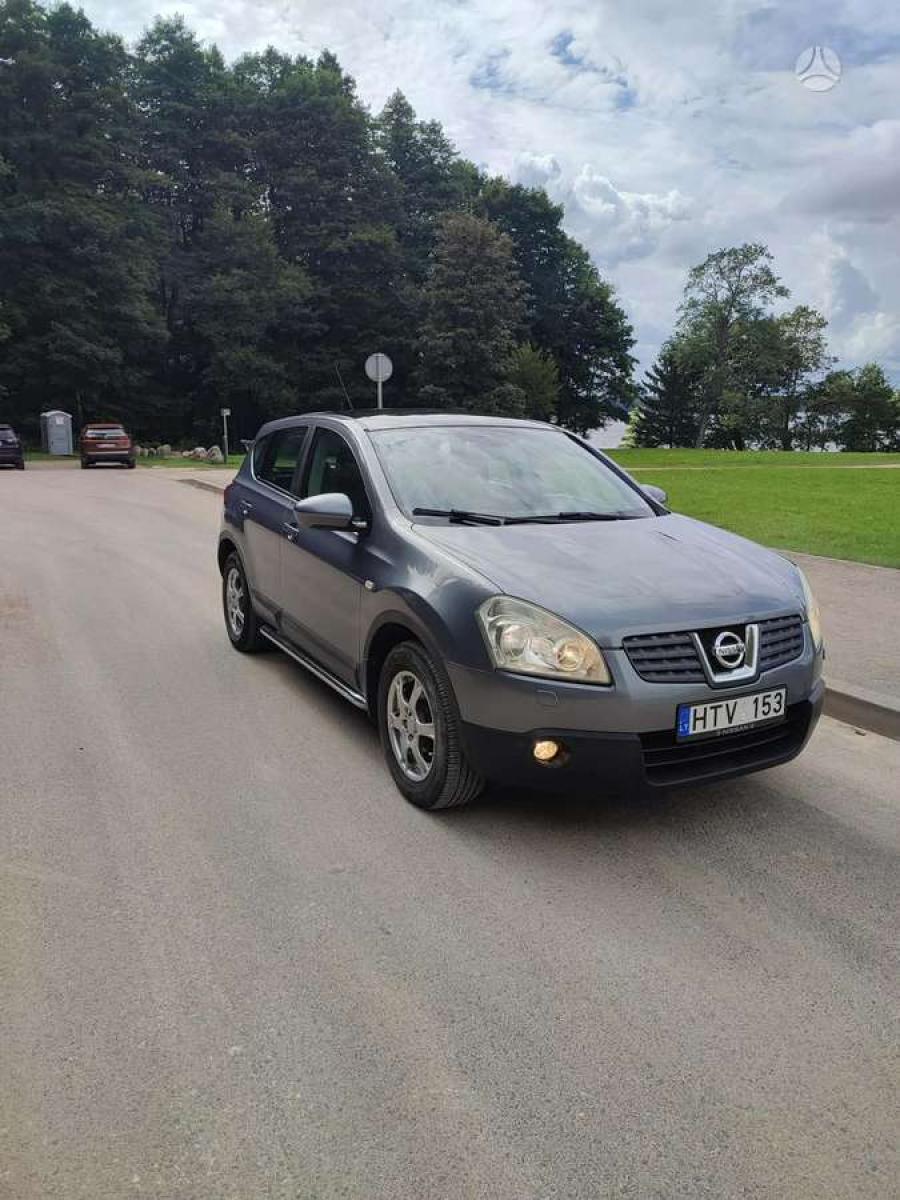 Pelēks Nissan Qashqai 2007 Telšiai, ar dzinēja tilpumu 2.00 L un nobraukumu 239 tūkst. km par 3600 €, foto 1 vietnē AUTOMOTO.COM.LV