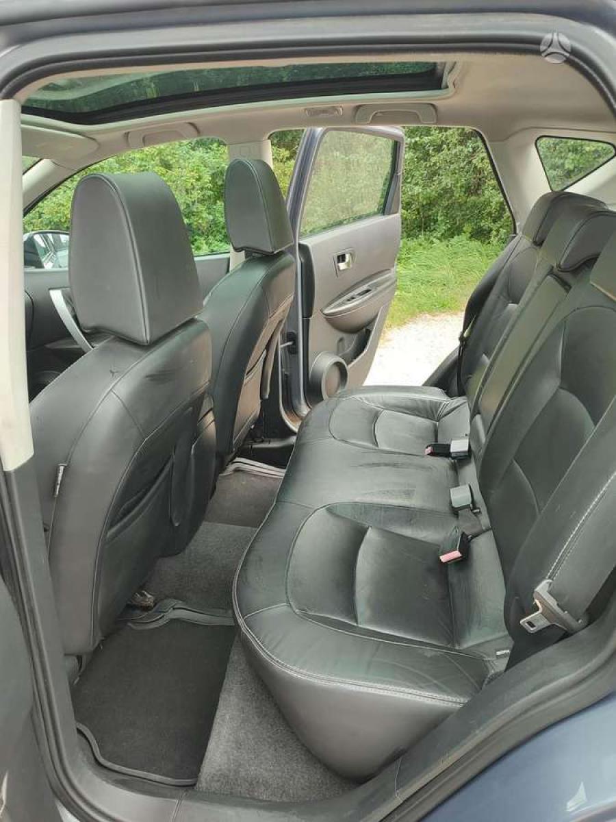 Pelēks Nissan Qashqai 2007 Telšiai, ar dzinēja tilpumu 2.00 L un nobraukumu 239 tūkst. km par 3600 €, foto 8 vietnē AUTOMOTO.COM.LV