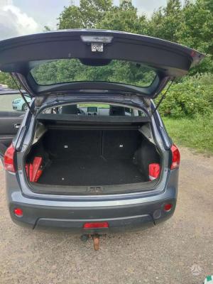 Pelēks Nissan Qashqai 2007 Telšiai, ar dzinēja tilpumu 2.00 L un nobraukumu 239 tūkst. km par 3600 €, foto 10 vietnē AUTOMOTO.COM.LV