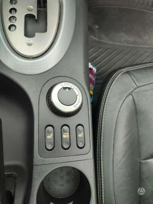 Pelēks Nissan Qashqai 2007 Telšiai, ar dzinēja tilpumu 2.00 L un nobraukumu 239 tūkst. km par 3600 €, foto 13 vietnē AUTOMOTO.COM.LV