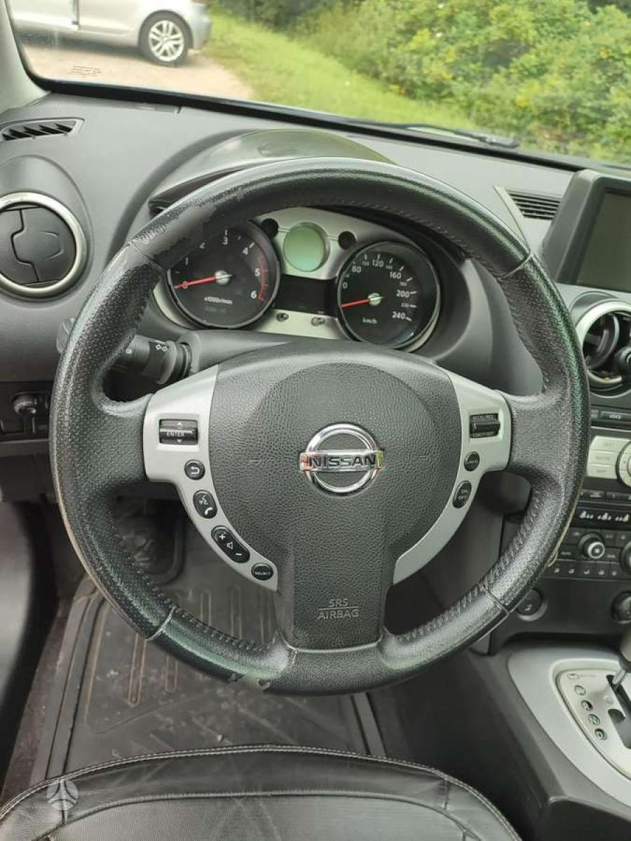 Pelēks Nissan Qashqai 2007 Telšiai, ar dzinēja tilpumu 2.00 L un nobraukumu 239 tūkst. km par 3600 €, foto 18 vietnē AUTOMOTO.COM.LV