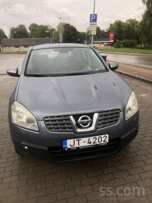 Grey Nissan Qashqai 2007 in Kuldiga, with an engine capacity of 2.00 L and mileage of 264 thousand km for 3000 €, photo  on AUTOMOTO.COM.LV