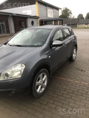 Pelēks Nissan Qashqai 2007 Kuldīga, ar dzinēja tilpumu 2.00 L un nobraukumu 264 tūkst. km par 3000 €, foto 3 vietnē AUTOMOTO.COM.LV