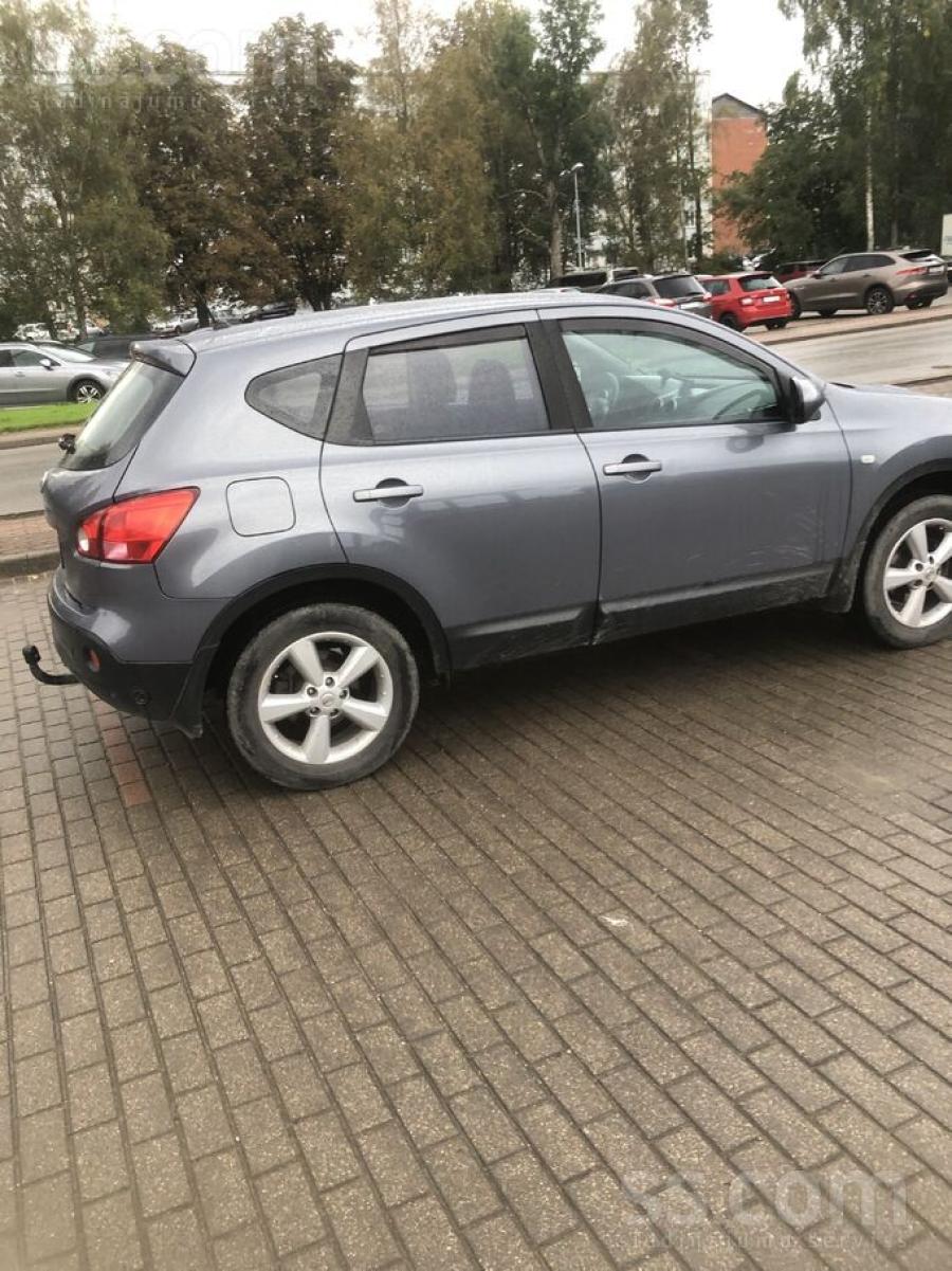 Pelēks Nissan Qashqai 2007 Kuldīga, ar dzinēja tilpumu 2.00 L un nobraukumu 264 tūkst. km par 3000 €, foto 4 vietnē AUTOMOTO.COM.LV