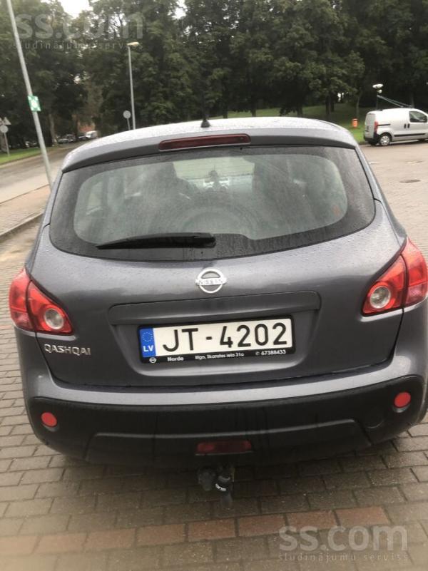 Pelēks Nissan Qashqai 2007 Kuldīga, ar dzinēja tilpumu 2.00 L un nobraukumu 264 tūkst. km par 3000 €, foto 5 vietnē AUTOMOTO.COM.LV