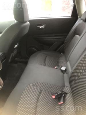 Pelēks Nissan Qashqai 2007 Kuldīga, ar dzinēja tilpumu 2.00 L un nobraukumu 264 tūkst. km par 3000 €, foto 8 vietnē AUTOMOTO.COM.LV