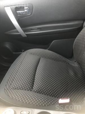 Pelēks Nissan Qashqai 2007 Kuldīga, ar dzinēja tilpumu 2.00 L un nobraukumu 264 tūkst. km par 3000 €, foto 9 vietnē AUTOMOTO.COM.LV