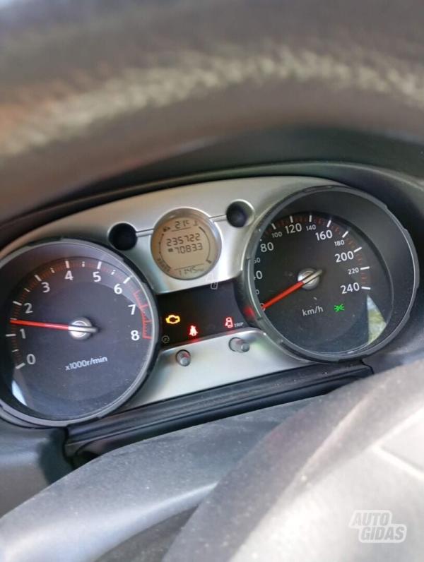 Pelēks Nissan Qashqai 2007 Marijampole, ar dzinēja tilpumu 2.00 L un nobraukumu 235 tūkst. km par 2800 €, foto 3 vietnē AUTOMOTO.COM.LV