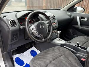 Pelēks Nissan Qashqai 2008 Viļņa, ar dzinēja tilpumu 2.00 L un nobraukumu 279 tūkst. km par 3100 €, foto 14 vietnē AUTOMOTO.COM.LV