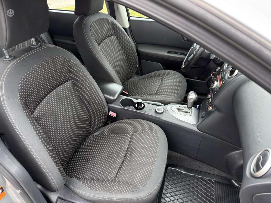 Pelēks Nissan Qashqai 2008 Viļņa, ar dzinēja tilpumu 2.00 L un nobraukumu 279 tūkst. km par 3100 €, foto 17 vietnē AUTOMOTO.COM.LV