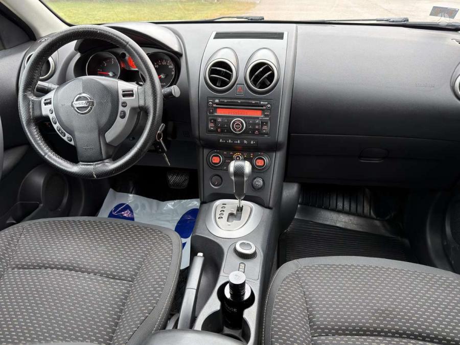 Pelēks Nissan Qashqai 2008 Viļņa, ar dzinēja tilpumu 2.00 L un nobraukumu 279 tūkst. km par 3100 €, foto 21 vietnē AUTOMOTO.COM.LV