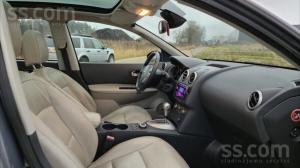Grey Nissan Qashqai 2008 in Riga, with an engine capacity of 2.00 L and mileage of 337 thousand km for 4300 €, photo 6 on AUTOMOTO.COM.LV