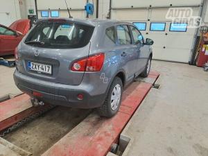 Grey Nissan Qashqai 2008 in Kaunas, with an engine capacity of 2.00 L and mileage of 253 thousand km for 3599 €, photo 2 on AUTOMOTO.COM.LV