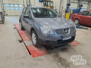 Grey Nissan Qashqai 2008 in Kaunas, with an engine capacity of 2.00 L and mileage of 253 thousand km for 3599 €, photo 3 on AUTOMOTO.COM.LV