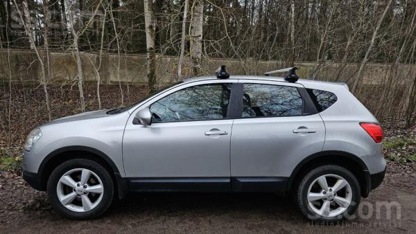Grey Nissan Qashqai 2008 in Riga, with an engine capacity of 2.00 L and mileage of 101 thousand km for 4500 €, photo 5 on AUTOMOTO.COM.LV