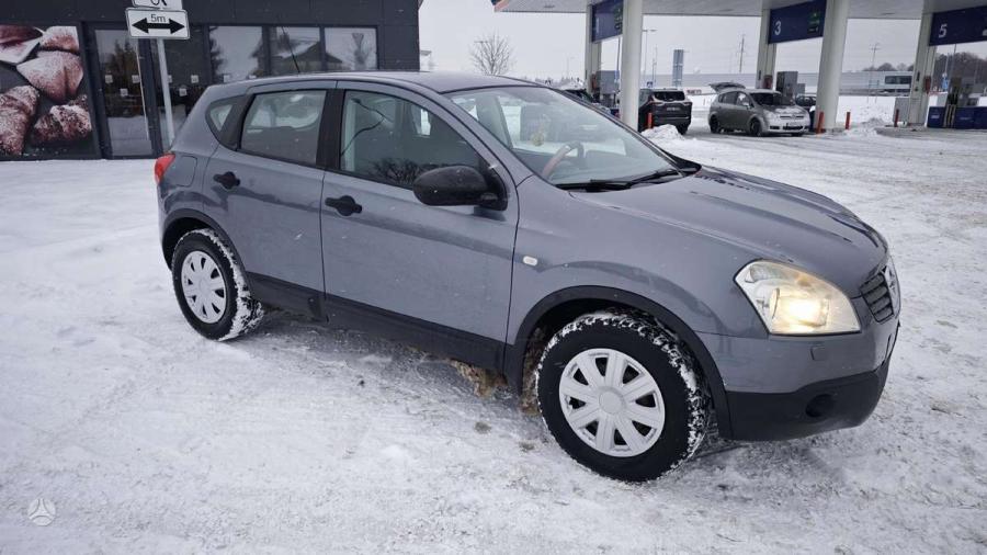 Pelēks Nissan Qashqai 2008 Kauņa, ar dzinēja tilpumu 2.00 L un nobraukumu 255 tūkst. km par 3550 €, foto 1 vietnē AUTOMOTO.COM.LV