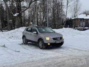 Pelēks Nissan Qashqai 2008 Rīga, ar dzinēja tilpumu 2.00 L un nobraukumu 170 tūkst. km par 4400 €, foto 6 vietnē AUTOMOTO.COM.LV
