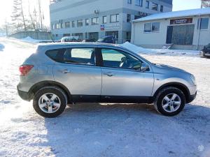 Pelēks Nissan Qashqai 2008 Alīta, ar dzinēja tilpumu 1.46 L un nobraukumu 257 tūkst. km par 3500 €, foto 12 vietnē AUTOMOTO.COM.LV