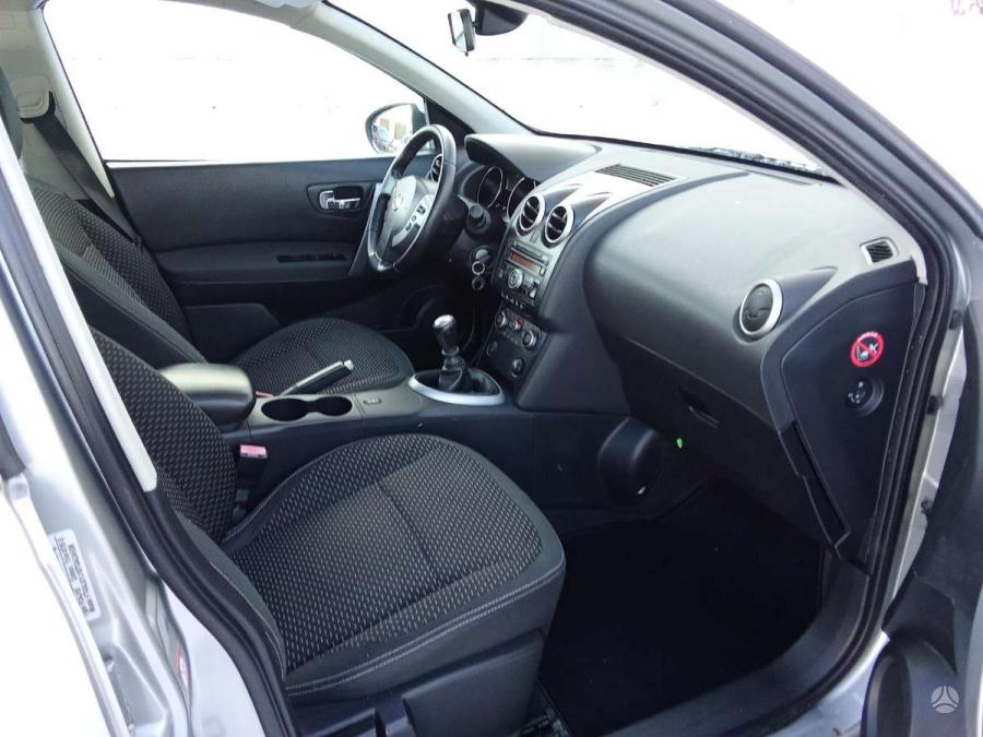 Pelēks Nissan Qashqai 2008 Alīta, ar dzinēja tilpumu 1.46 L un nobraukumu 257 tūkst. km par 3500 €, foto 17 vietnē AUTOMOTO.COM.LV