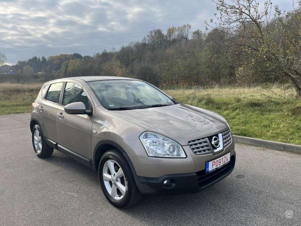 Grey Nissan Qashqai 2008 in Vilnius, with an engine capacity of 2.00 L and mileage of 188 thousand km for 4950 €, photo 3 on AUTOMOTO.COM.LV