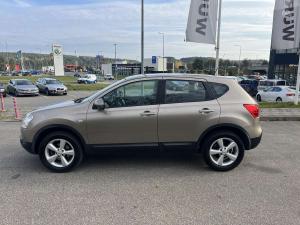 Pelēks Nissan Qashqai 2008 Viļņa, ar dzinēja tilpumu 2.00 L un nobraukumu 188 tūkst. km par 4950 €, foto 7 vietnē AUTOMOTO.COM.LV