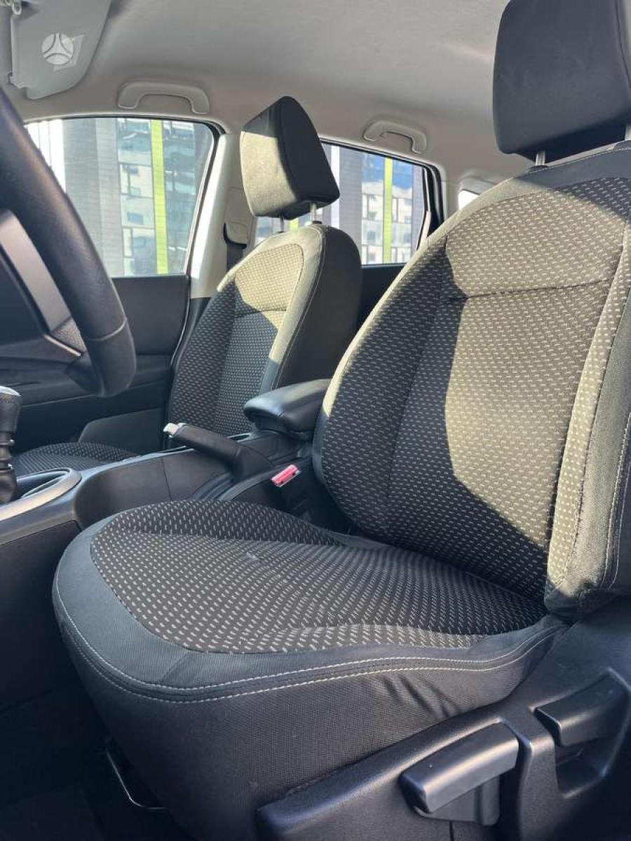 Pelēks Nissan Qashqai 2008 Viļņa, ar dzinēja tilpumu 2.00 L un nobraukumu 256 tūkst. km par 5350 €, foto 18 vietnē AUTOMOTO.COM.LV