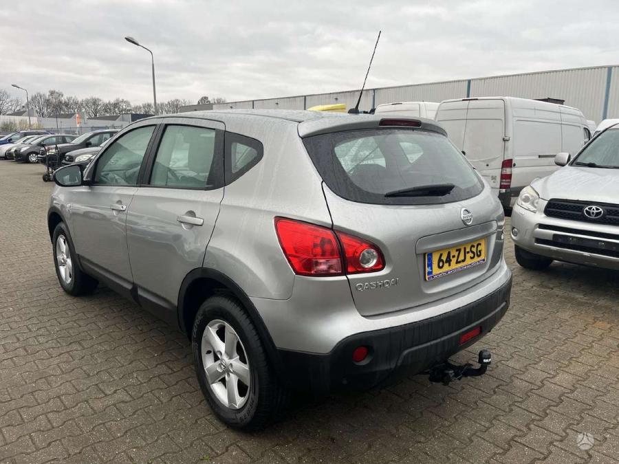 Pelēks Nissan Qashqai 2008 Viļņa, ar dzinēja tilpumu 2.00 L un nobraukumu 256 tūkst. km par 5350 €, foto 36 vietnē AUTOMOTO.COM.LV