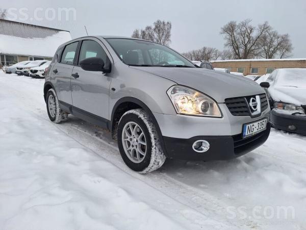 Pelēks Nissan Qashqai 2008 Daugavpils, ar dzinēja tilpumu 1.50 L un nobraukumu 0 tūkst. km par 3450 €, foto 3 vietnē AUTOMOTO.COM.LV