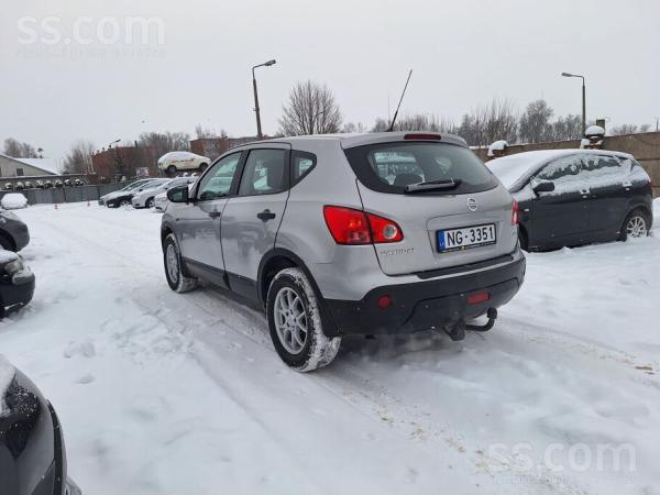 Pelēks Nissan Qashqai 2008 Daugavpils, ar dzinēja tilpumu 1.50 L un nobraukumu 0 tūkst. km par 3450 €, foto 5 vietnē AUTOMOTO.COM.LV