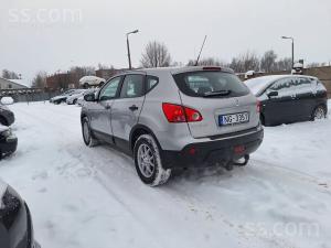 Grey Nissan Qashqai 2008 in Daugavpils, with an engine capacity of 1.50 L and mileage of 0 thousand km for 3100 €, photo 5 on AUTOMOTO.COM.LV
