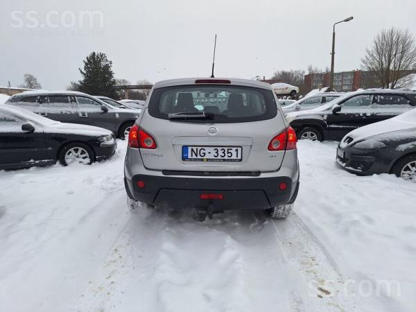 Pelēks Nissan Qashqai 2008 Daugavpils, ar dzinēja tilpumu 1.50 L un nobraukumu 0 tūkst. km par 3450 €, foto 6 vietnē AUTOMOTO.COM.LV