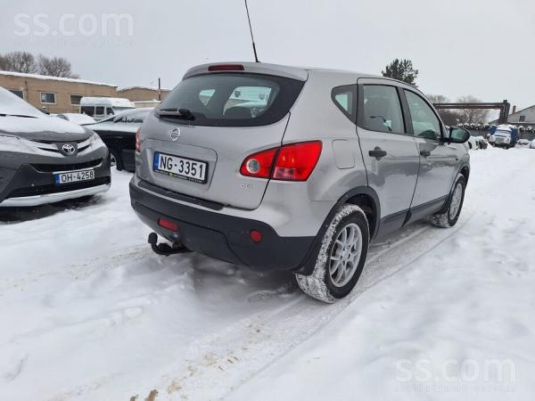 Pelēks Nissan Qashqai 2008 Daugavpils, ar dzinēja tilpumu 1.50 L un nobraukumu 0 tūkst. km par 3450 €, foto 7 vietnē AUTOMOTO.COM.LV