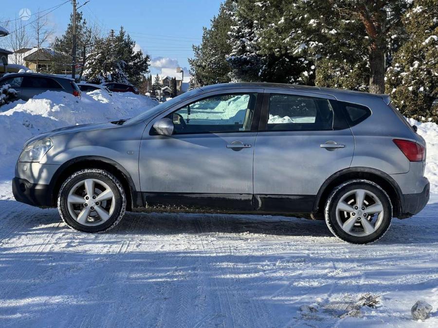 Pelēks Nissan Qashqai 2008 Radviliškis, ar dzinēja tilpumu 2.00 L un nobraukumu 330 tūkst. km par 2800 €, foto 2 vietnē AUTOMOTO.COM.LV