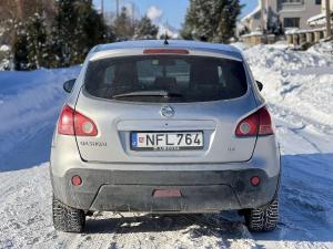 Pelēks Nissan Qashqai 2008 Radviliškis, ar dzinēja tilpumu 2.00 L un nobraukumu 330 tūkst. km par 2800 €, foto 4 vietnē AUTOMOTO.COM.LV