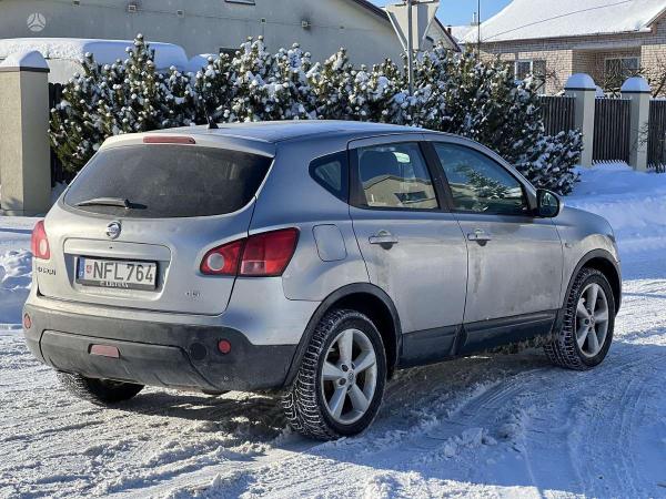 Grey Nissan Qashqai 2008 in Radviliskis, with an engine capacity of 2.00 L and mileage of 330 thousand km for 2800 €, photo 5 on AUTOMOTO.COM.LV