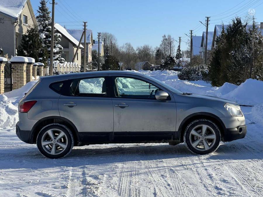 Pelēks Nissan Qashqai 2008 Radviliškis, ar dzinēja tilpumu 2.00 L un nobraukumu 330 tūkst. km par 2800 €, foto 6 vietnē AUTOMOTO.COM.LV