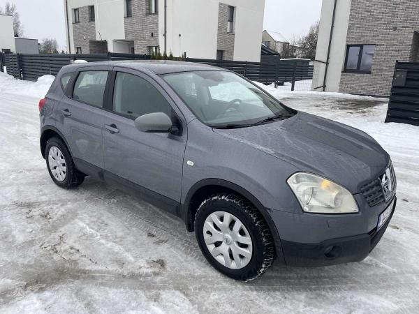 Grey Nissan Qashqai 2008 in Vilnius, with an engine capacity of 2.00 L and mileage of 207 thousand km for 1999 €, photo 4 on AUTOMOTO.COM.LV