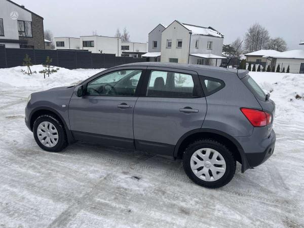 Grey Nissan Qashqai 2008 in Vilnius, with an engine capacity of 2.00 L and mileage of 207 thousand km for 1999 €, photo 10 on AUTOMOTO.COM.LV