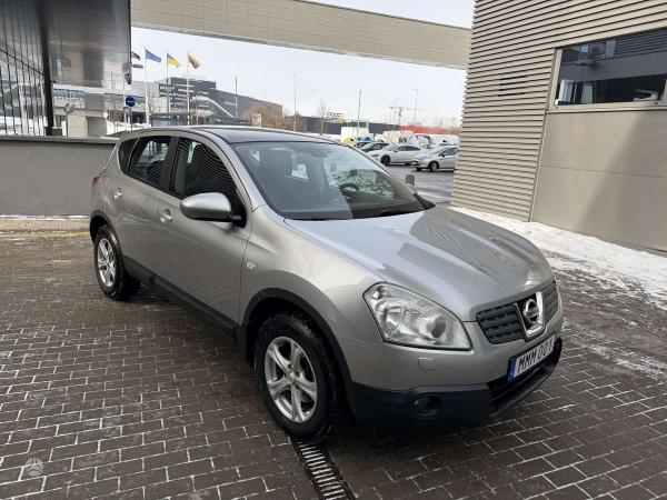 Pelēks Nissan Qashqai 2008 Viļņa, ar dzinēja tilpumu 2.00 L un nobraukumu 299 tūkst. km par 3750 €, foto 5 vietnē AUTOMOTO.COM.LV