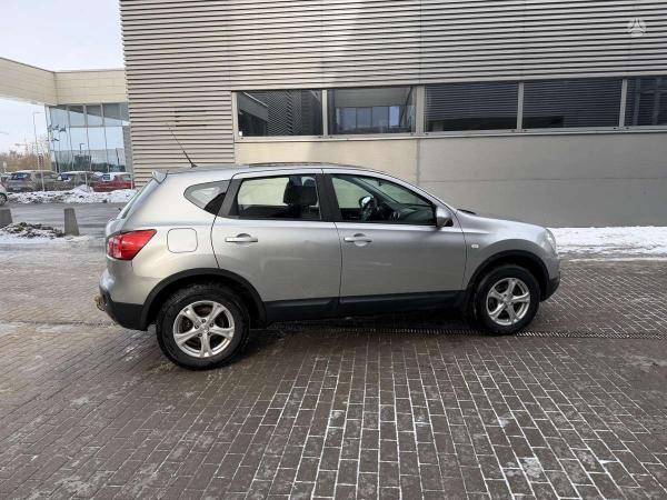 Pelēks Nissan Qashqai 2008 Viļņa, ar dzinēja tilpumu 2.00 L un nobraukumu 299 tūkst. km par 3750 €, foto 6 vietnē AUTOMOTO.COM.LV