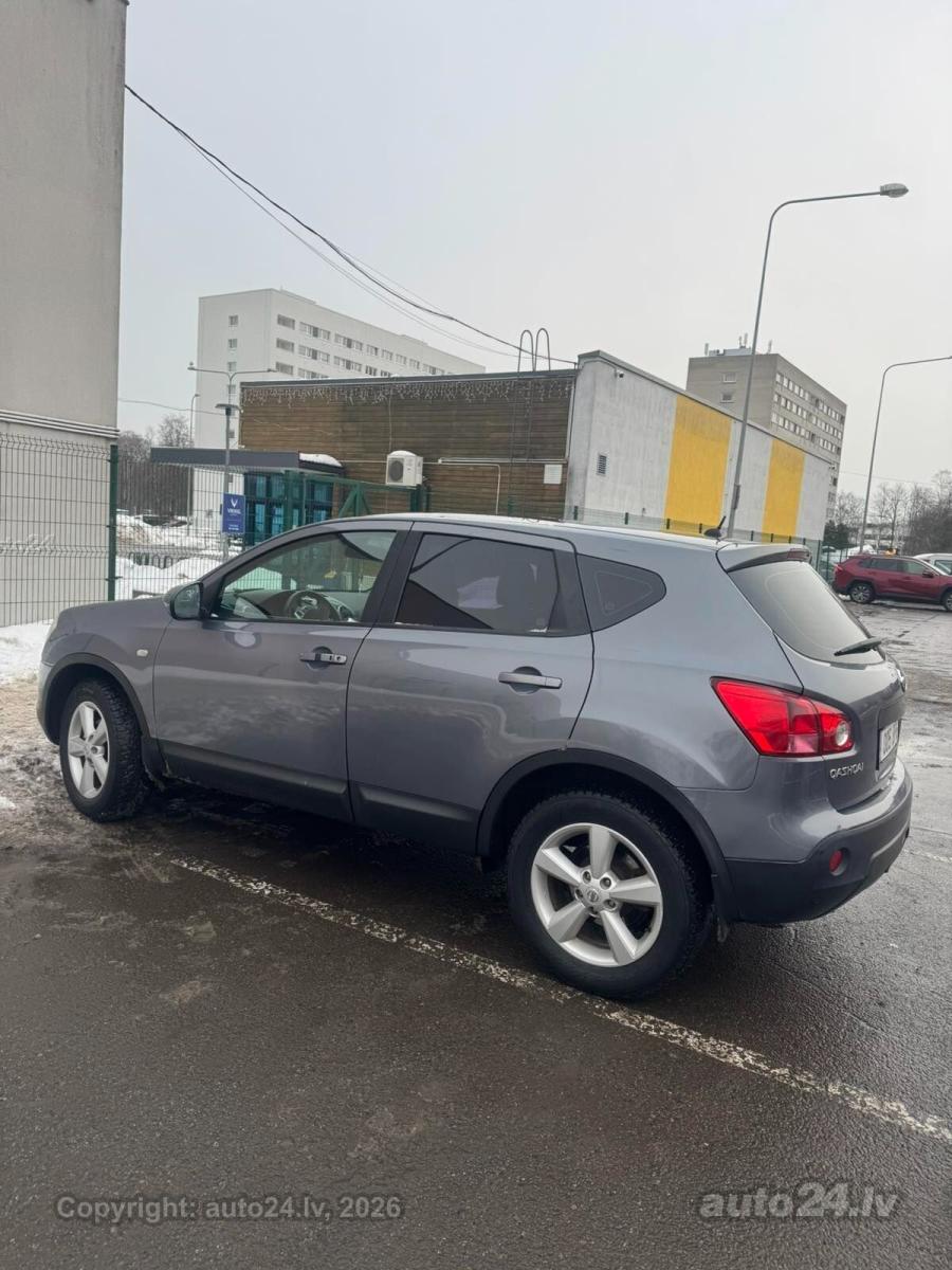 Pelēks Nissan Qashqai 2008 Tallina, ar dzinēja tilpumu 1.50 L un nobraukumu 245 tūkst. km par 3750 €, foto 2 vietnē AUTOMOTO.COM.LV