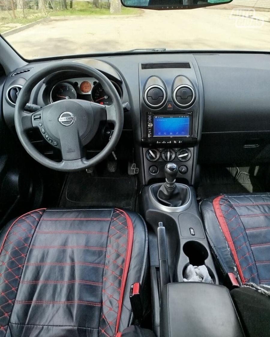 Pelēks Nissan Qashqai 2008 Vilkaviškis, ar dzinēja tilpumu 1.50 L un nobraukumu 294 tūkst. km par 2400 €, foto 12 vietnē AUTOMOTO.COM.LV