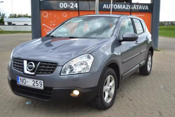 Pelēks Nissan Qashqai 2008 Jēkabpils, ar dzinēja tilpumu 2.00 L un nobraukumu 282 tūkst. km par 5600 €, foto 3 vietnē AUTOMOTO.COM.LV