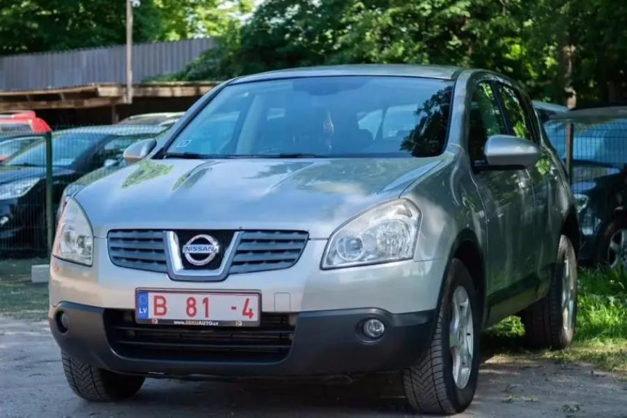 Pelēks Nissan Qashqai 2008 Grobiņa, ar dzinēja tilpumu 2.00 L un nobraukumu 271 tūkst. km par 4390 €, foto 3 vietnē AUTOMOTO.COM.LV
